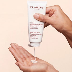 The 10 Best Anti-Aging Hand Creams - Hands Creams For Age Spots ...